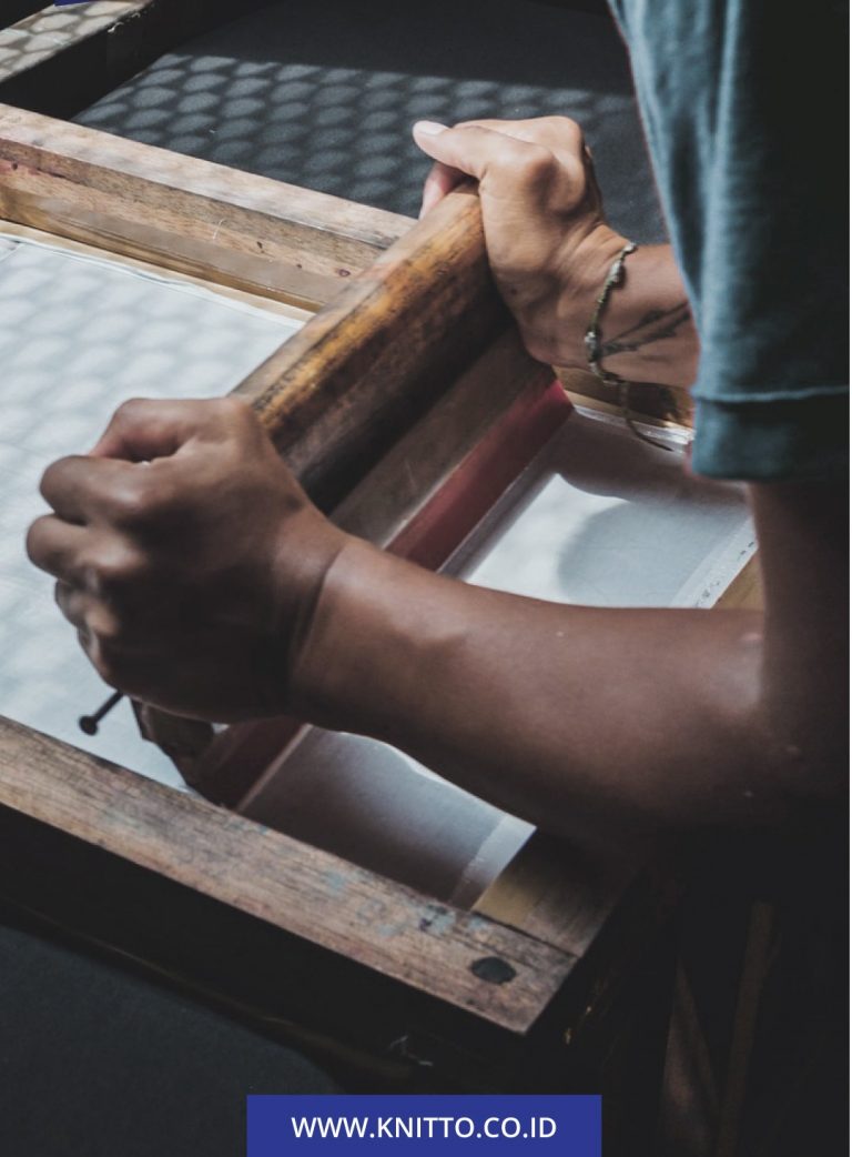 Sablon Rubber vs Plastisol, Mana yang Terbaik untuk Kaos?