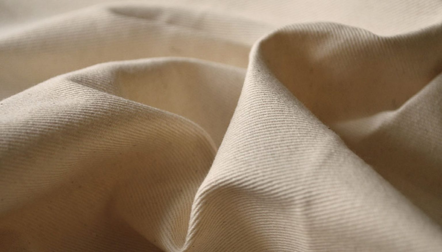 5 Jenis Kain Drill Terbaik Serta Kelebihan dan Kekurangannya