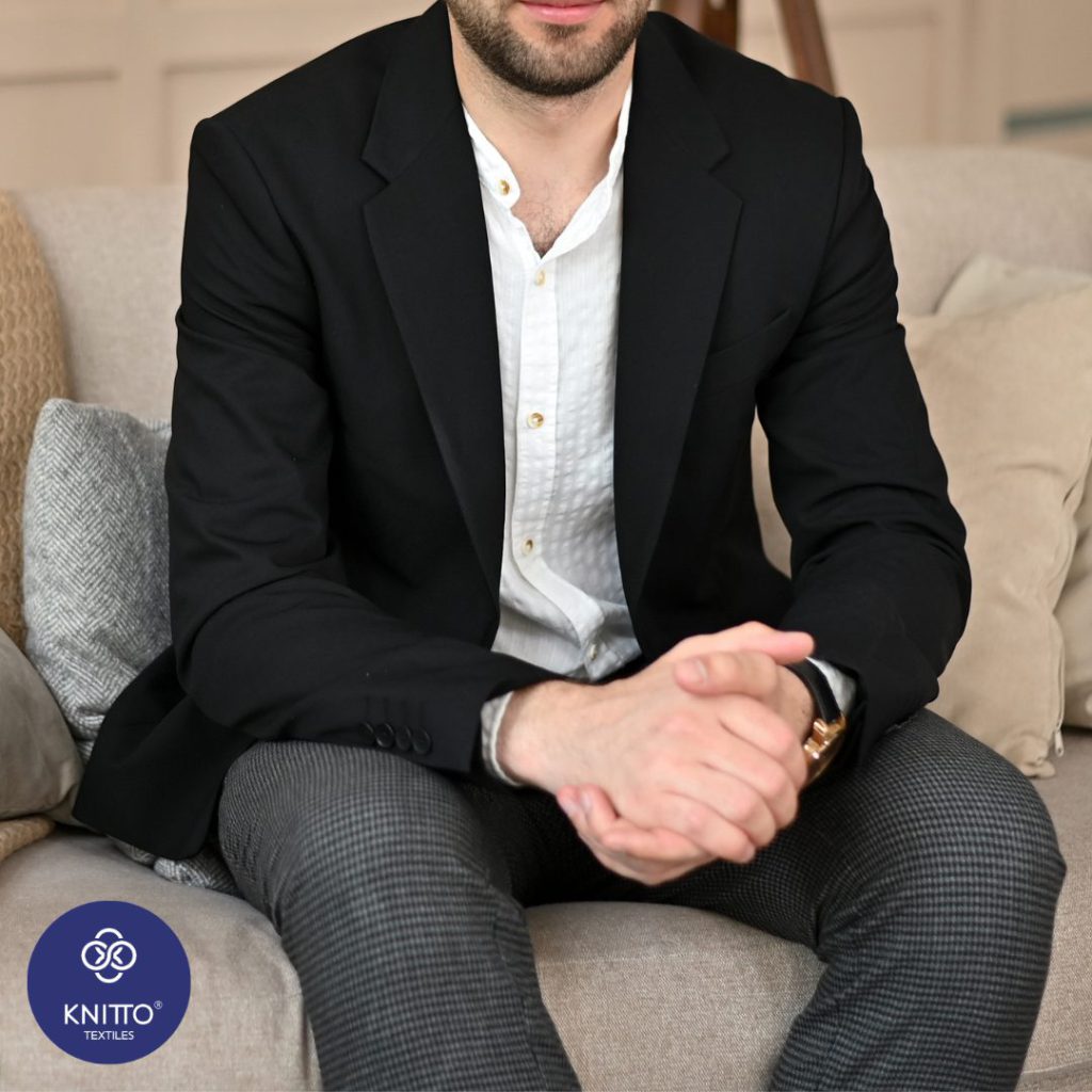 7 Tips Padu Padan Outfit Kondangan Pria, Keren dan Modis!