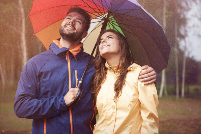 5 Jenis Bahan Parasut Serta Kelebihan dan Kekurangannya