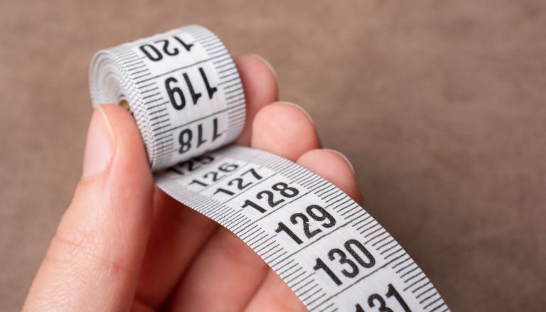 5 Cara Mengukur Lingkar Dada dengan Mudah dan Tepat