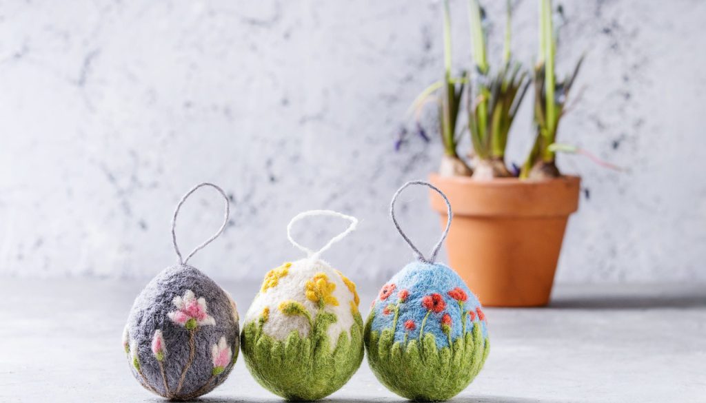 10 Ide Dekorasi Paskah Sederhana dan Unik dengan Bahan Kain