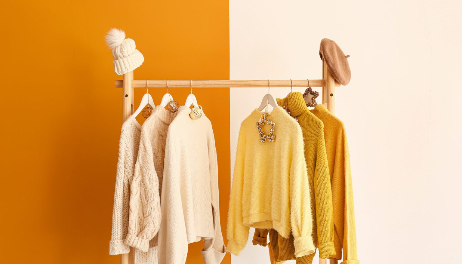 Warna Kuning Cocok dengan Warna Apa? Temukan 13 Kombinasinya!