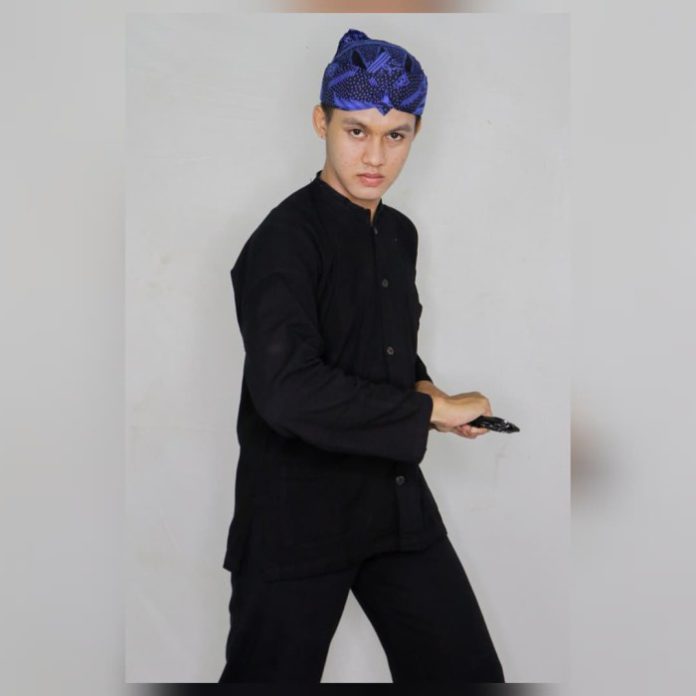 Memahami Baju Pangsi Sunda dan 5 Rekomendasi Warnanya